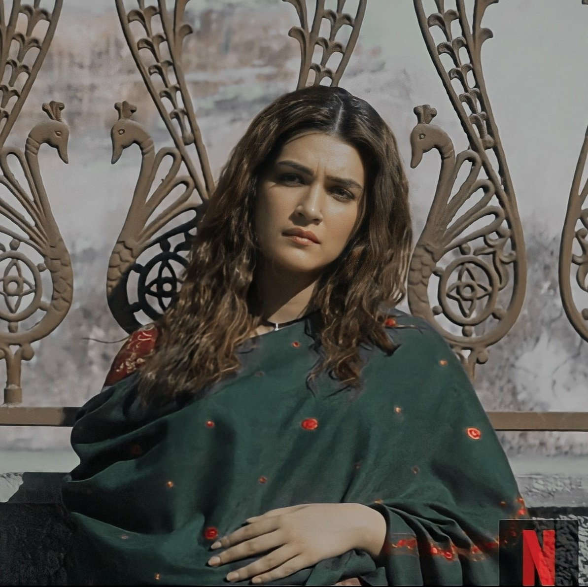 Mimi Photos & Images # 4649 - Filmibeat Hindi