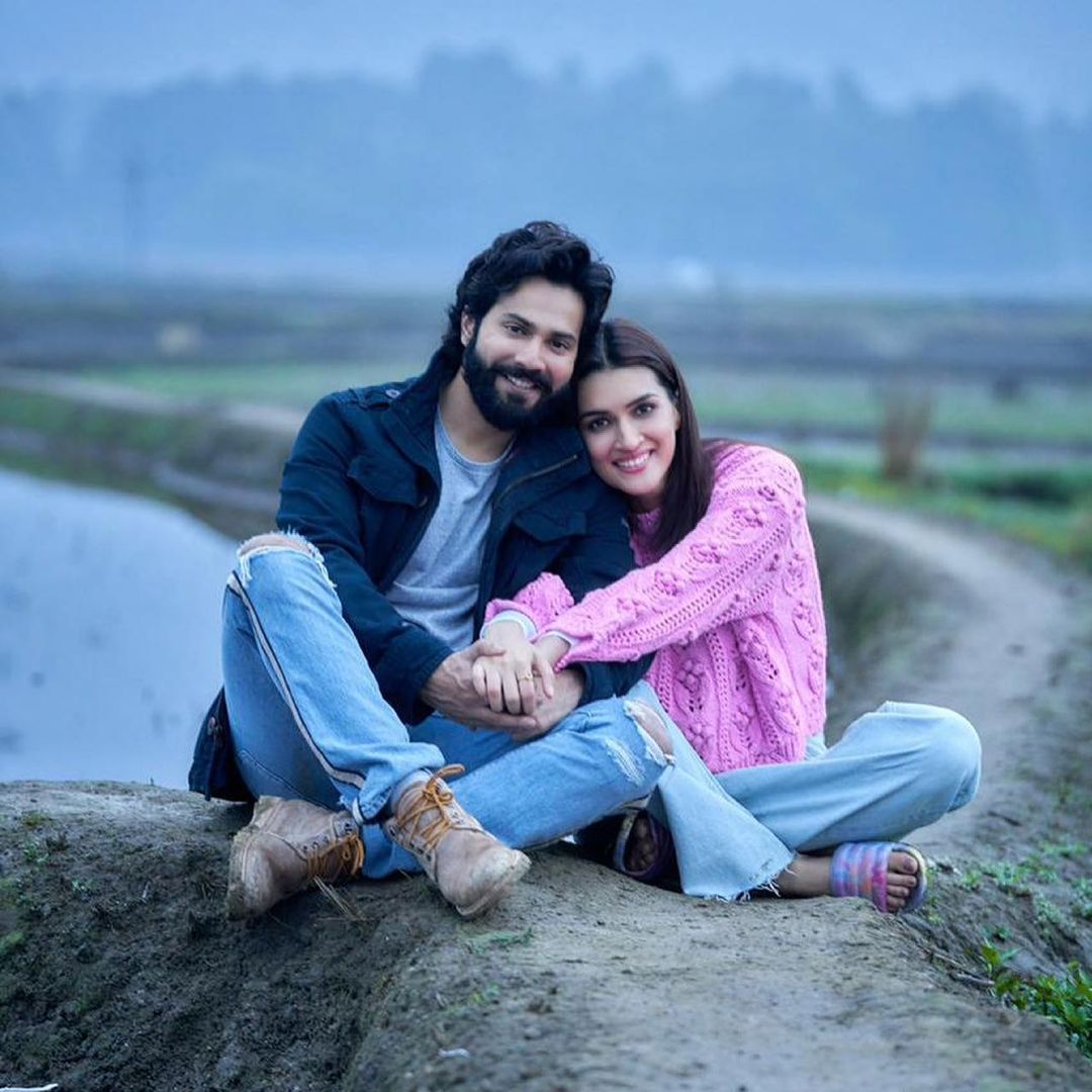 Bhediya Photos & Images # 4170 - Filmibeat Hindi