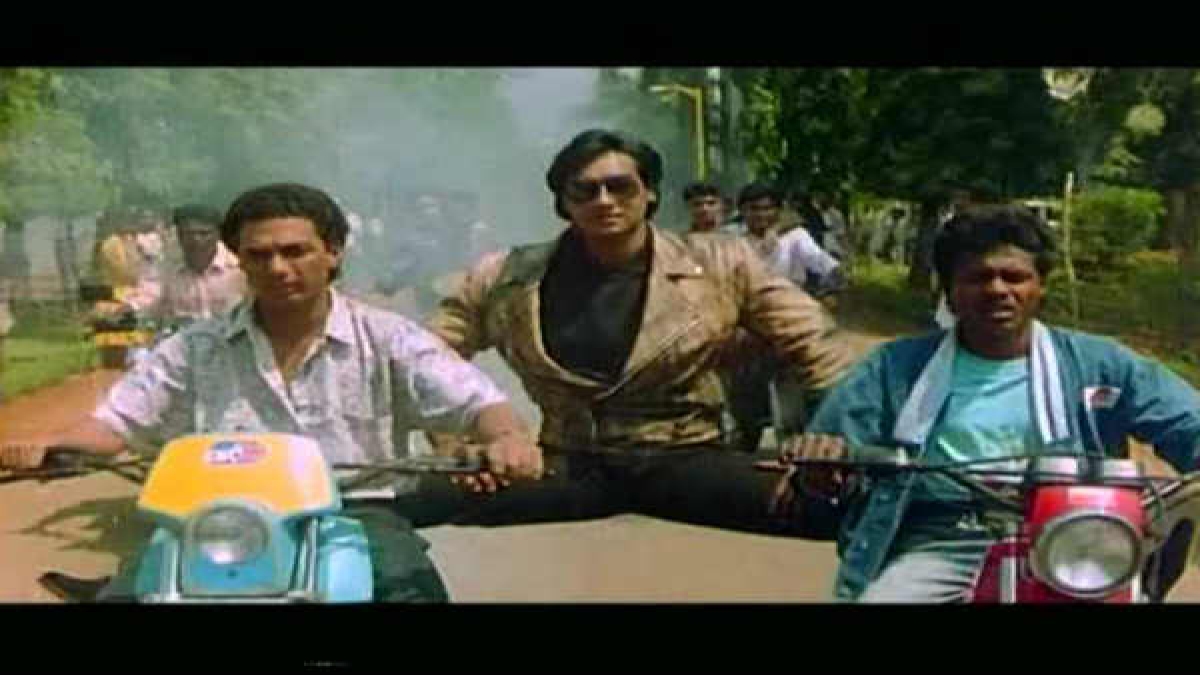 Ajay Devgn debut film Phool Aur Kaante clocks 27 years know about his ...