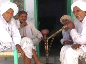 Khap Panchayat protest against film Khap | 'खाप' के विरोध में खाप, पर ...