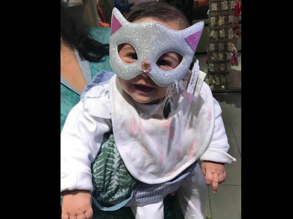 Fawad Khan's daughter Elayana adorable pic will make your day - Hindi ...