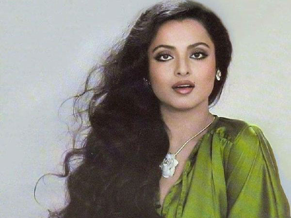 रेखा जन्मदिन Actress Rekha turns 65 have a look old picture and best ...