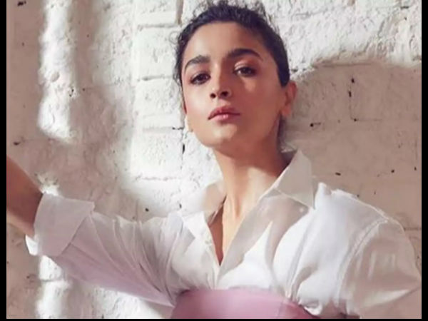 आलिया भट्ट के घर में सांप सोनी राजदान ने शेयर किया वीडियो Alia Bhatt ...
