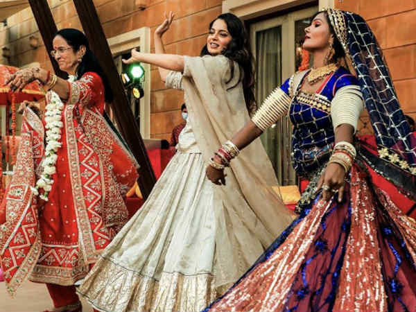 अर्णब गोस्वामी के जेल से छूटने की खुशी में नाची कंगना रनौत | Kangana ...