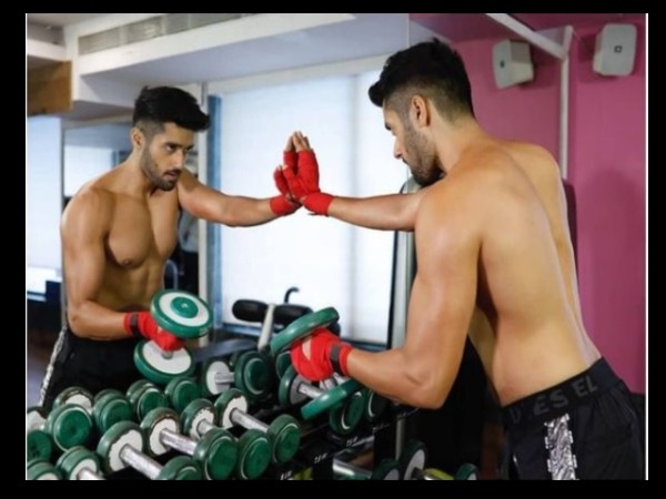 सनी देओल की फिल्म गदर 2 के लिए उत्कर्ष शर्मा का बॅाडी ट्रांसफॉर्मेशन ...