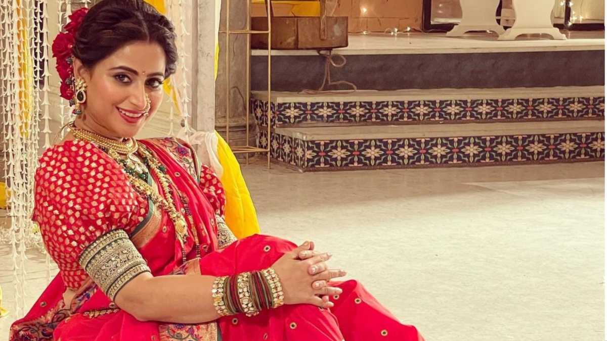 GHKKPM Updates pakhi aka aishwarya sharma to return in ghum hai kisikey ...