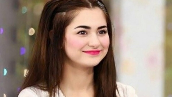 Pakistani actress Hania Aamir told that her father is not connected to ...