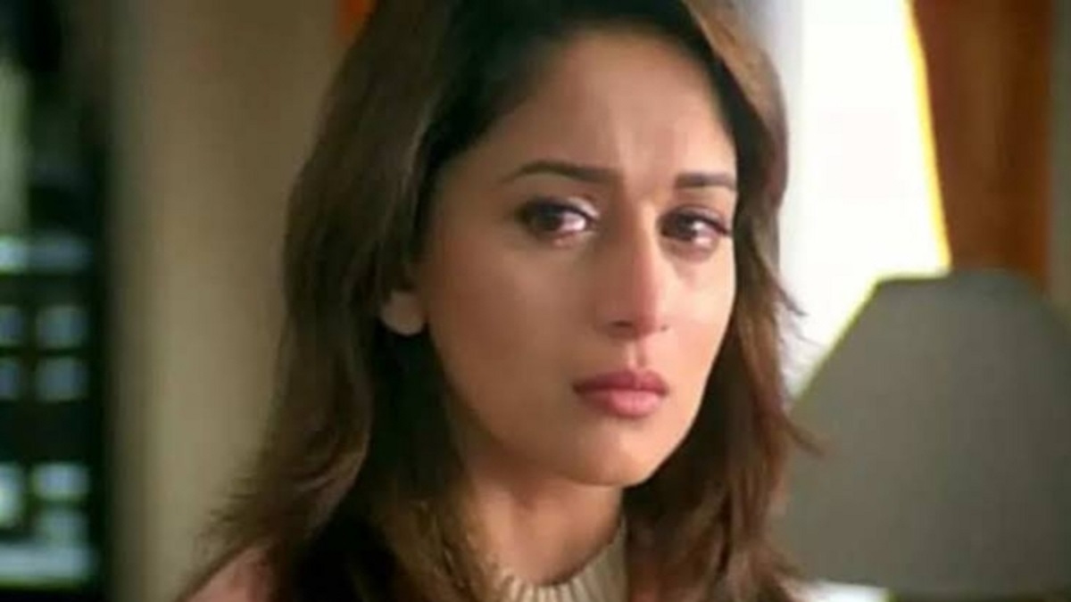 Madhuri Dixit felt embarrassed for her own film Vardi as she had given ...