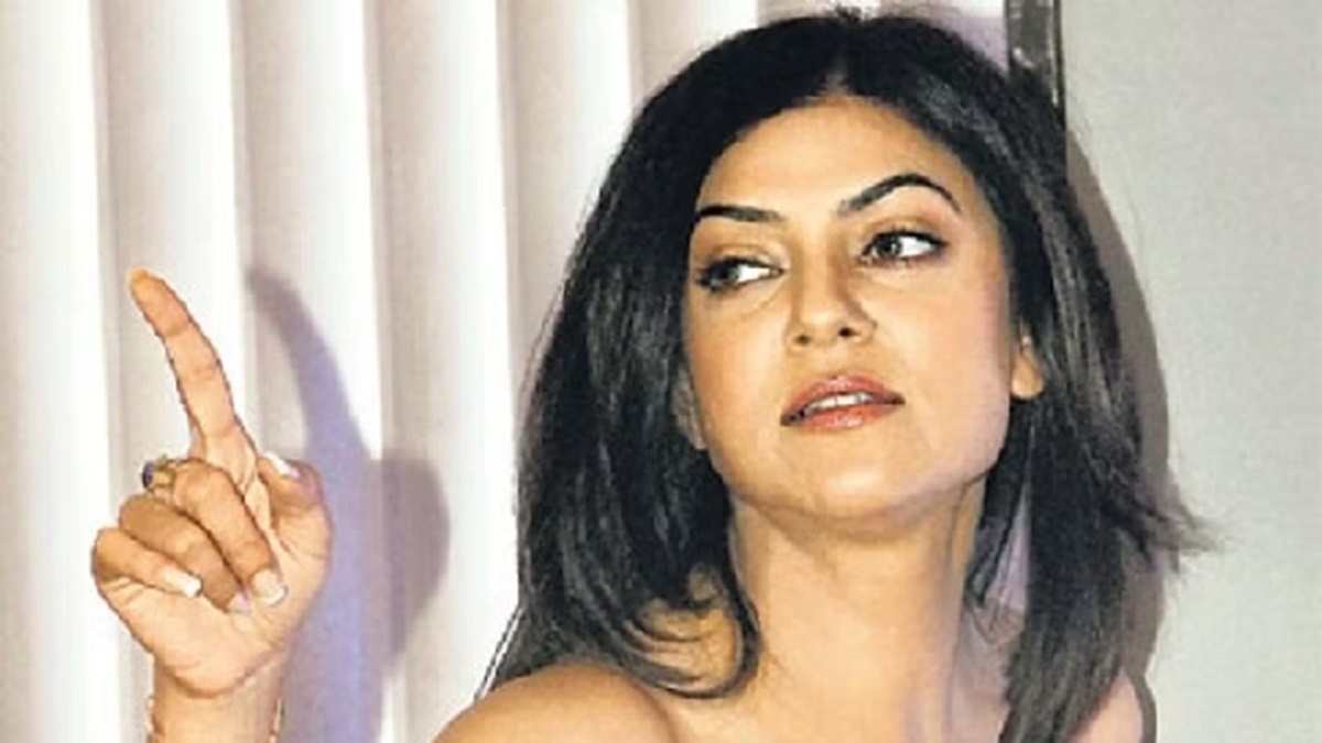 Sushmita Sen started crying after the rape scene with Mithun ...