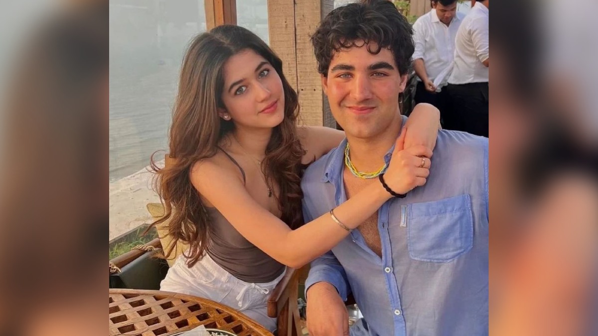 मिस्ट्री गर्ल के साथ नजर आए अक्षय कुमार के सुपुत्र Aarav Akshay Kumar ...