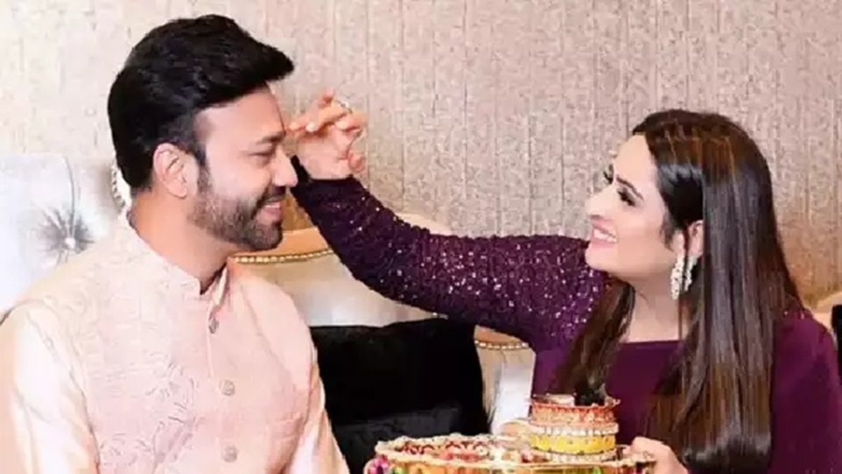 Vicky jain bhabhi reshu jain compete with ankita lokhande in beauty ankita lokhande beautiful ...