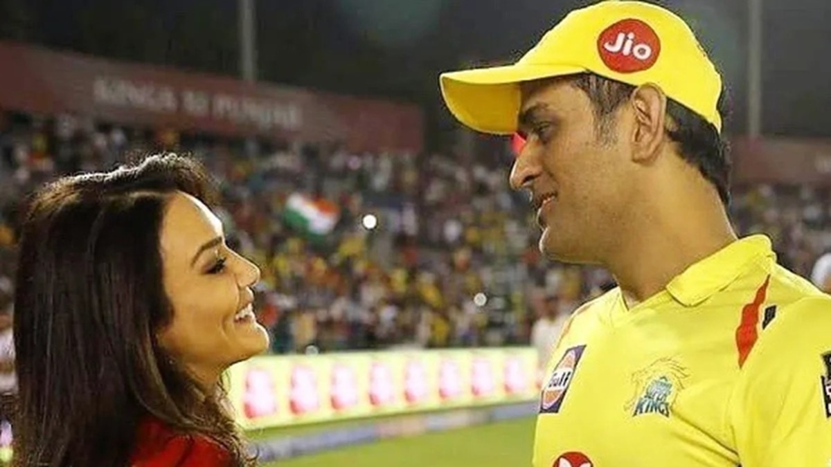 Preity Zinta applauds MS Dhoni dismissal in IPL 2024 Preity Zinta Reaction On MS Dhoni Wicket ...
